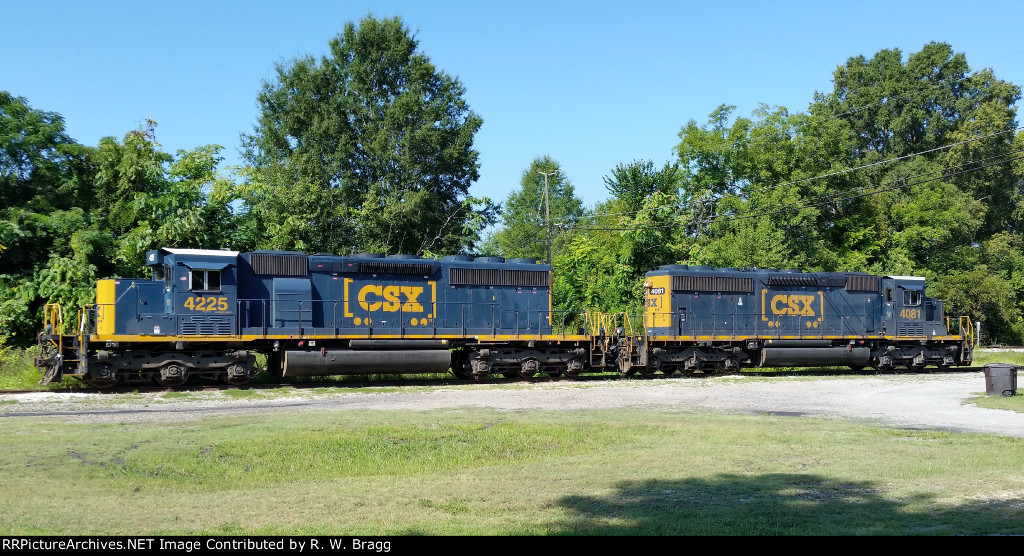 CSX 4225 (SD40-3)